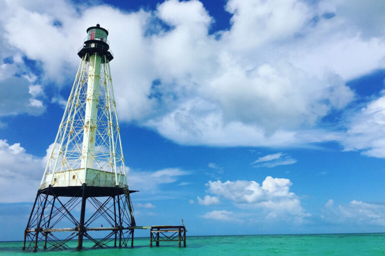 Alligator Reef Light House - Florida Vacations, Travel & Tourism Guide