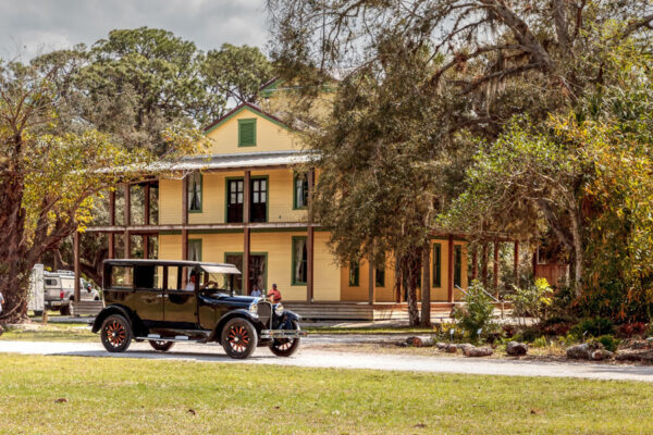 Koreshan State Park - Florida Vacations, Travel & Tourism Guide