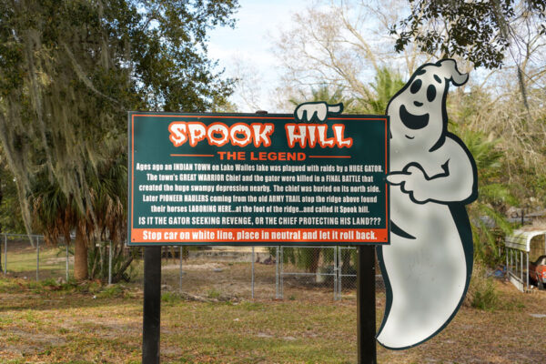 Spook Hill in Lake Wales - Florida Vacations, Travel & Tourism Guide