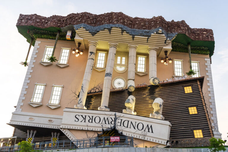 WonderWorks Orlando - Florida Vacations, Travel & Tourism Guide